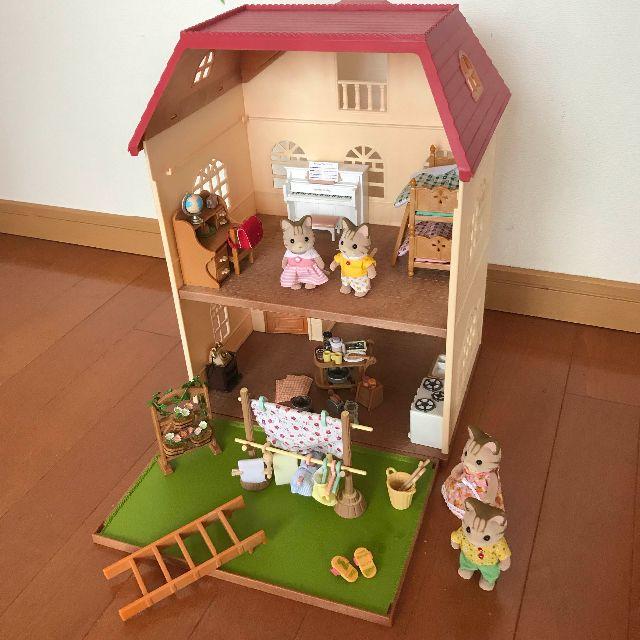 シルバニア 3階建てのおしゃれなお家 家具いっぱい シマネコ シルバニア 3階建てのおしゃれなお家 家具いっぱい シマネコ