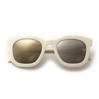 Stella McCartney(サングラス/メガネ)のフリマアイテム一覧 Stella McCartney(サングラス/メガネ)のフリマアイテム一覧