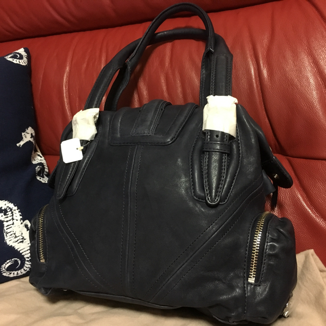 botkier - お値下げ【新品】ボトキエ ☆個性的なバッグです☆の botkier - お値下げ【新品】ボトキエ ☆個性的なバッグです☆の