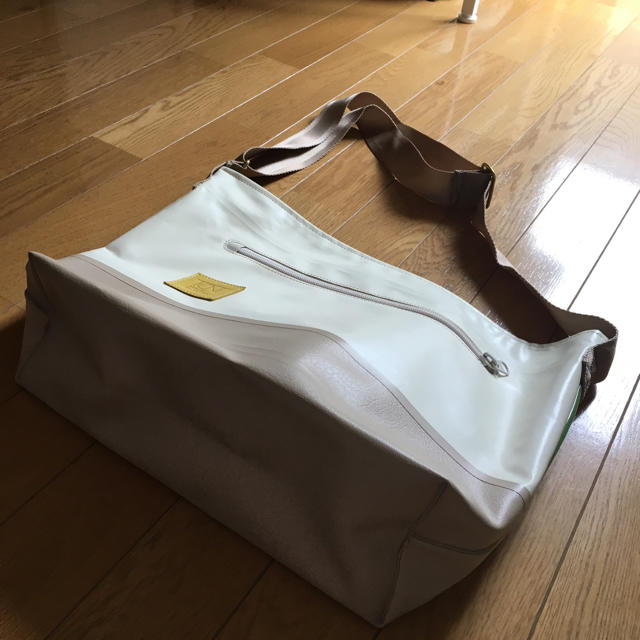 TENT テント生地ショルダーバックの通販 by yunyun's shop|ラクマ TENT テント生地ショルダーバックの通販 by yunyun's shop|ラクマ