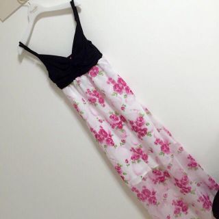 MA*RS(ロングワンピース/マキシワンピース)のフリマアイテム一覧 MA*RS(ロングワンピース/マキシワンピース)のフリマアイテム一覧