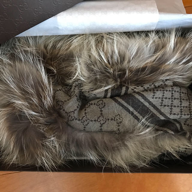 GUCCI フォックスファー ストール GUCCI フォックスファー ストール