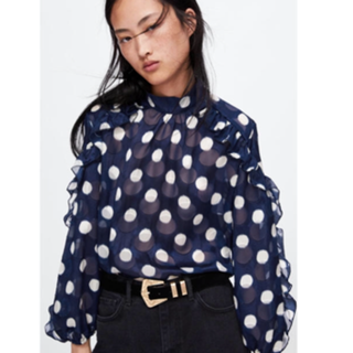 ZARA - ZARA ドット柄ブラウスの通販 by mee's shop|ザラならラクマ ZARA - ZARA ドット柄ブラウスの通販 by mee's shop|ザラならラクマ
