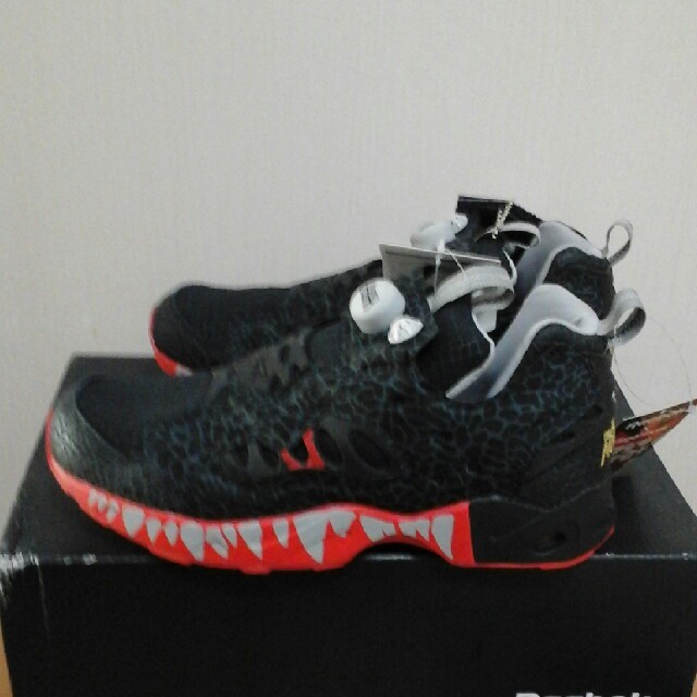 Reebok - リーボック ゴジラ スニーカーの通販 by ぷーどる's Reebok - リーボック ゴジラ スニーカーの通販 by ぷーどる's