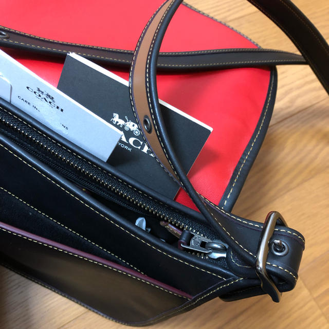 AYA様専用です^_^ディズニーコラボショルダーバッグ斜めがけ新品 AYA様専用です^_^ディズニーコラボショルダーバッグ斜めがけ新品