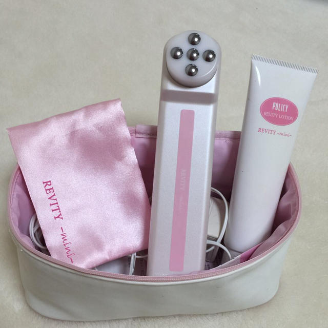 プロ専用美顔器《リフトアップ》リビティ プロ専用美顔器《リフトアップ》リビティ