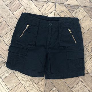 DEUXIEME CLASSE(ショートパンツ ・ ブラック/黒色系)のフリマ DEUXIEME CLASSE(ショートパンツ ・ ブラック/黒色系)のフリマ