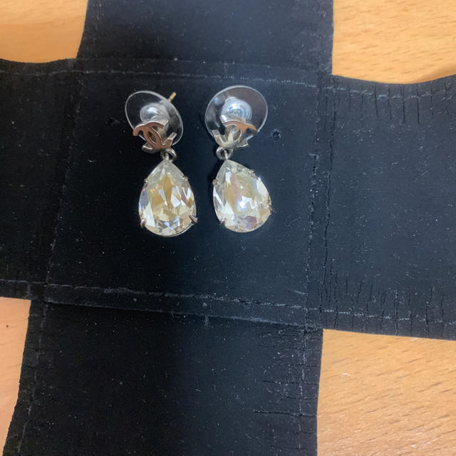 シャネル ピアス シャネル ピアス