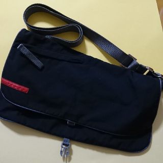 PRADA(ボディバッグ/ウエストポーチ)のフリマアイテム一覧 PRADA(ボディバッグ/ウエストポーチ)のフリマアイテム一覧
