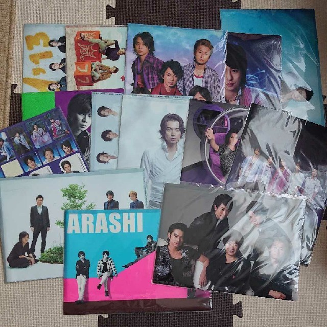 嵐 ライブグッズ まとめ売り ペンライト ストラップ うちわ 嵐 ライブグッズ まとめ売り ペンライト ストラップ うちわ