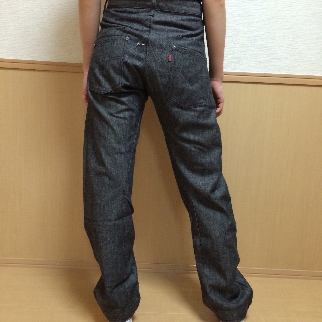 Levi's - 超レアデッドストック立体裁断ブラックデニム Levi's - 超レアデッドストック立体裁断ブラックデニム