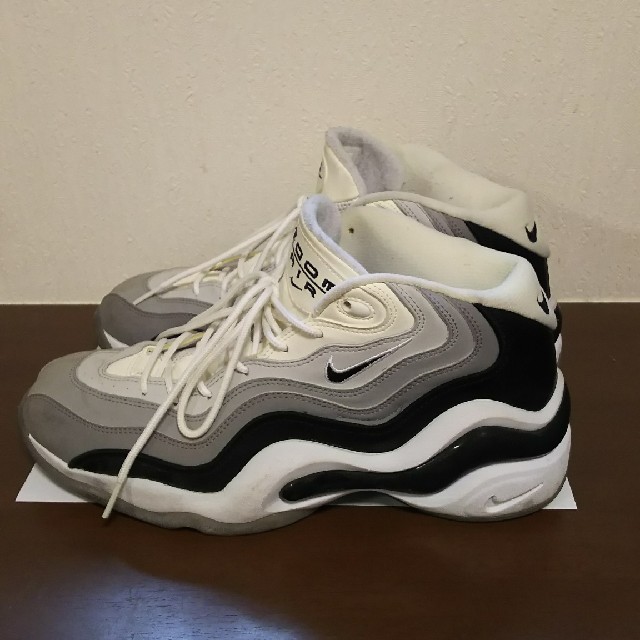 NIKE - 期間限定USED☆エアズームフライト96復刻 グレー 27.5 NIKE - 期間限定USED☆エアズームフライト96復刻 グレー 27.5