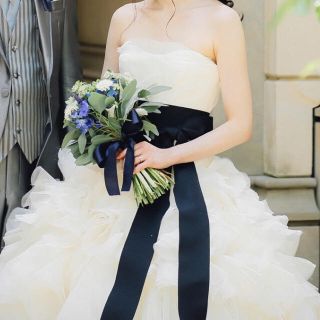 Vera Wang(ウェディングドレス)のフリマアイテム一覧 Vera Wang(ウェディングドレス)のフリマアイテム一覧