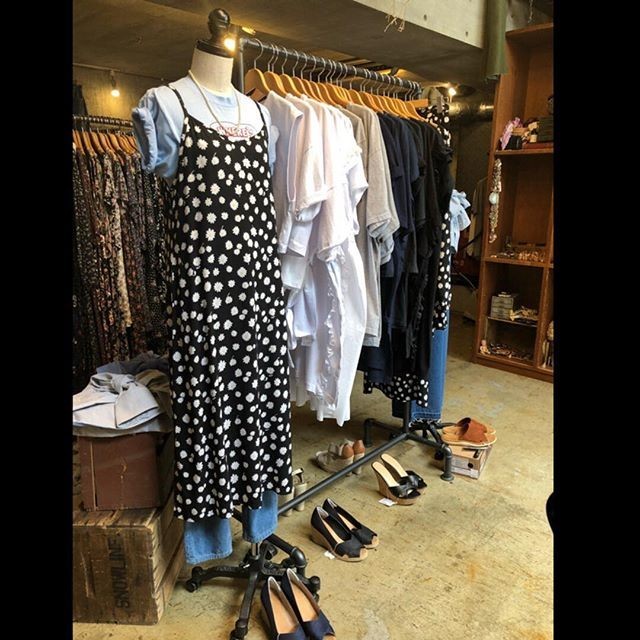 Santa Monica - H アッシュ 中目黒 古着屋 花柄 ワンピース 美品 Santa Monica - H アッシュ 中目黒 古着屋 花柄 ワンピース 美品