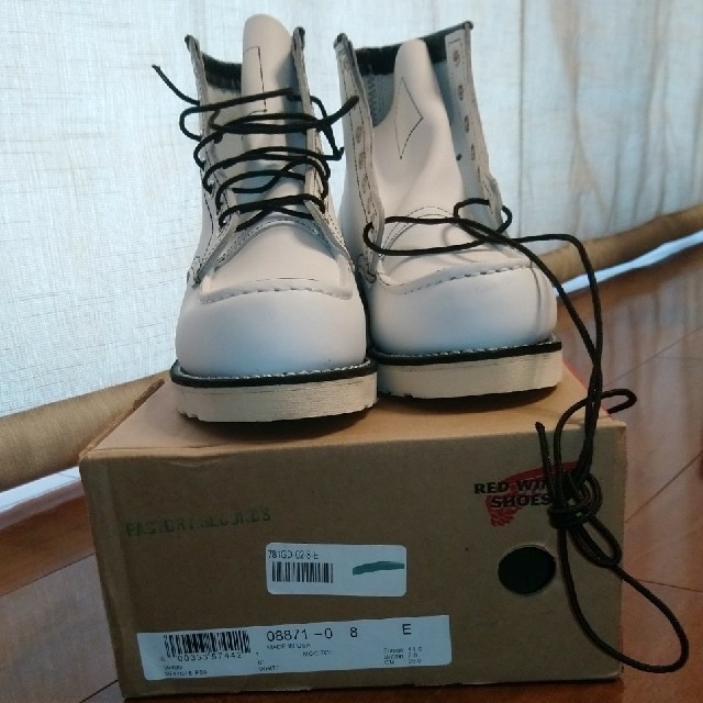 REDWING - RED WING 白 BEAMS別注の通販 by w's shop|レッド REDWING - RED WING 白 BEAMS別注の通販 by w's shop|レッド