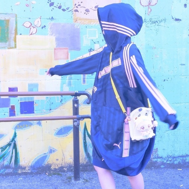 和洋折衷 アディダス Adidas くから リメイク ジャージ パーカー 和洋折衷 アディダス Adidas くから リメイク ジャージ パーカー