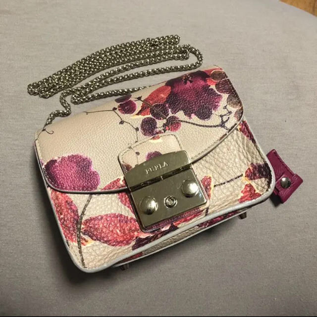 FURLA 思いとどまり フルラ メトロポリス ミニチェーン FURLA 思いとどまり フルラ メトロポリス ミニチェーン