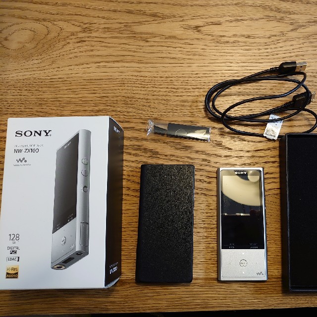NW-ZX100 ソニー SONY 純正カバー付 NW-ZX100 ソニー SONY 純正カバー付