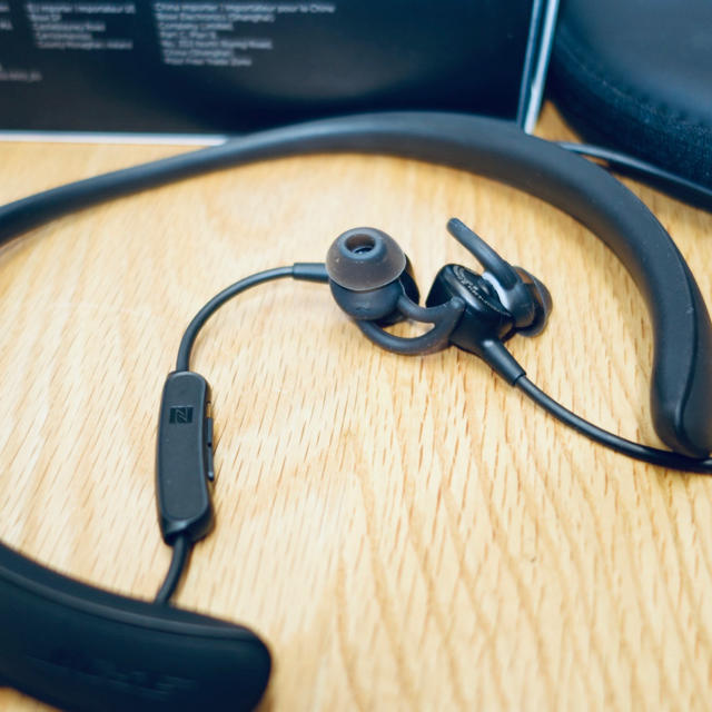 BOSE QuietControl 30 ノイズキャンセリング BTイヤホン BOSE QuietControl 30 ノイズキャンセリング BTイヤホン