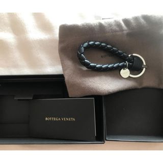 BOTTEGA VENETA(キーホルダー ・ ブラック/黒色系)のフリマ BOTTEGA VENETA(キーホルダー ・ ブラック/黒色系)のフリマ