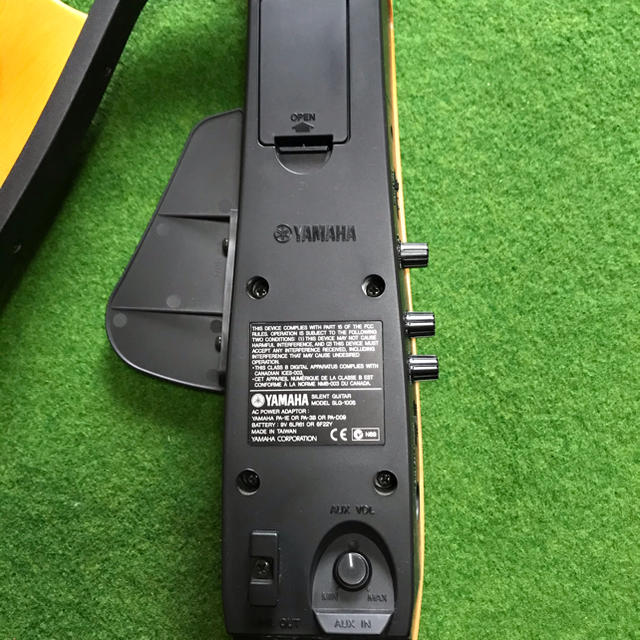ヤマハ サイレントギター SLG-100S ヤマハ サイレントギター SLG-100S
