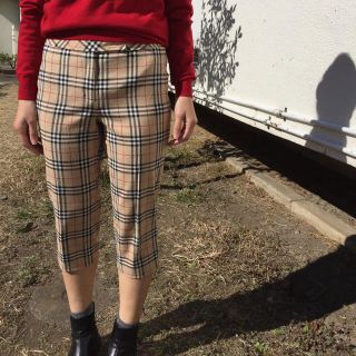BURBERRY(クロップドパンツ)のフリマアイテム一覧 BURBERRY(クロップドパンツ)のフリマアイテム一覧