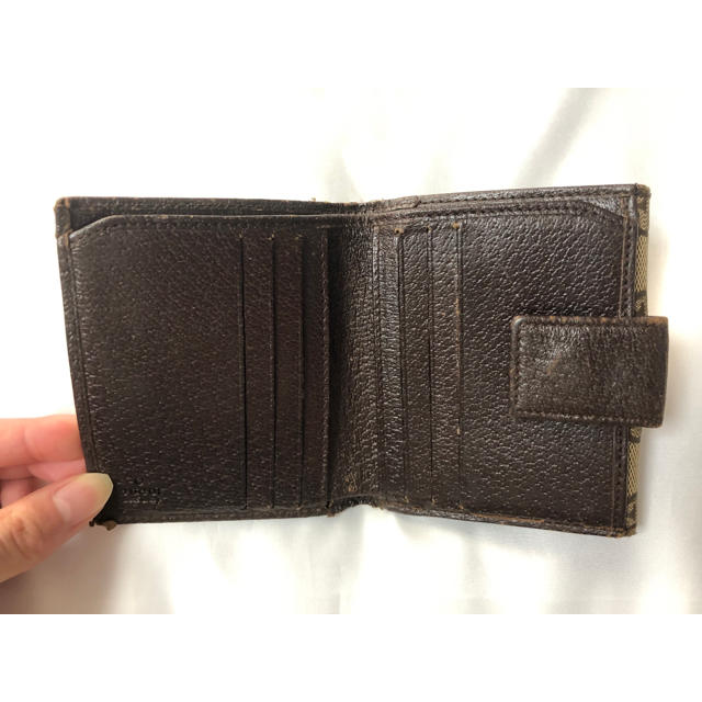 GUCCI - 【GUCCI】折り財布 GG柄 ベージュ シリアルナンバー有り GUCCI - 【GUCCI】折り財布 GG柄 ベージュ シリアルナンバー有り
