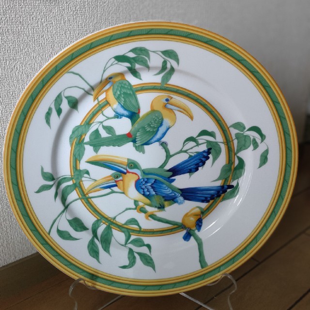 HERMES エルメス トゥカン(Toucans) プレート(32cm) HERMES エルメス トゥカン(Toucans) プレート(32cm)