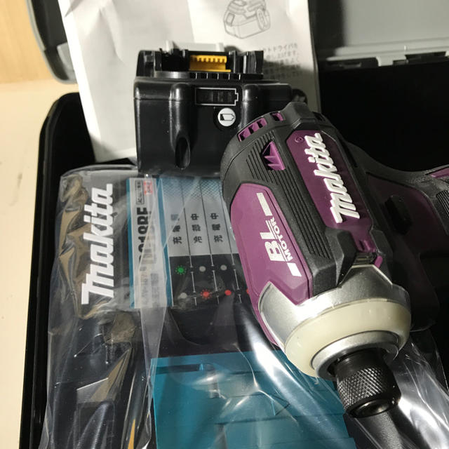 新品makita限定色!TD161DGXAP オーセンティックパープルフルセット 新品makita限定色!TD161DGXAP オーセンティックパープルフルセット