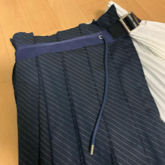 sacai 変形プリーツスカート sacai 変形プリーツスカート