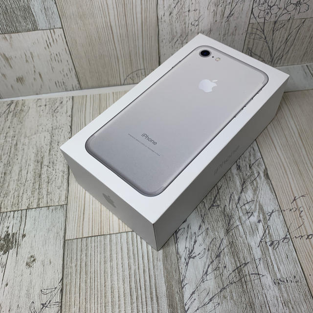 iPhone7 32G Silver シルバー 新品・未使用 SIMフリー iPhone7 32G Silver シルバー 新品・未使用 SIMフリー