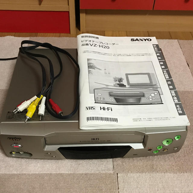 SANYO - VHSビデオテープレコーダー(VZ-H20)の通販 by rui's SANYO - VHSビデオテープレコーダー(VZ-H20)の通販 by rui's