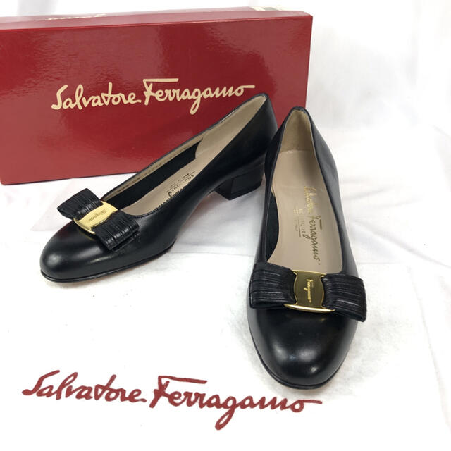 Loco様【超美品】フェラガモ ヴァラ リボン レザー ローヒール Loco様【超美品】フェラガモ ヴァラ リボン レザー ローヒール