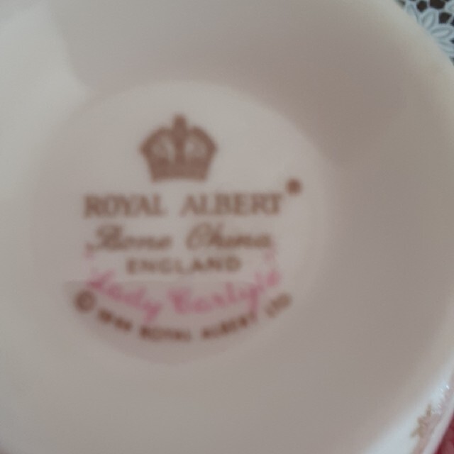 ROYAL ALBERT - ロイヤルアルバート 廃盤の通販 by 花子's shop ROYAL ALBERT - ロイヤルアルバート 廃盤の通販 by 花子's shop