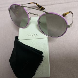 PRADA(サングラス/メガネ ・ パープル/紫色系)のフリマ PRADA(サングラス/メガネ ・ パープル/紫色系)のフリマ
