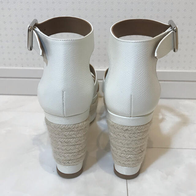 HERMES - (未使用美品)HERMES サンダル イラナ/ホワイトの HERMES - (未使用美品)HERMES サンダル イラナ/ホワイトの