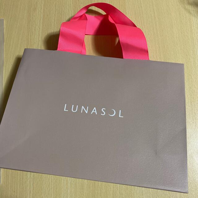 Lunasol Lunasolギフト袋 の通販 By ちゃんまいs Shop|ルナソルならラクマ
