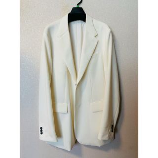 COMOLI(テーラードジャケット ・ ホワイト/白色系)のフリマ COMOLI(テーラードジャケット ・ ホワイト/白色系)のフリマ