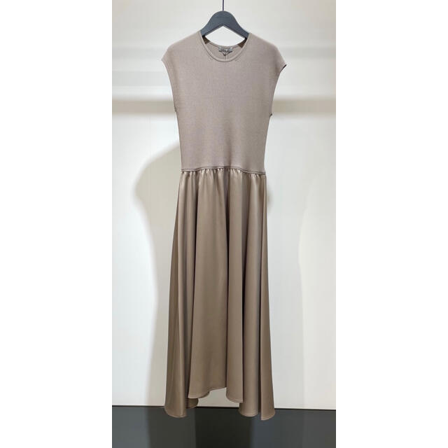 Theory luxe - Theory luxe 21ss 異素材切り替えドレスの通販 by Theory luxe - Theory luxe 21ss 異素材切り替えドレスの通販 by