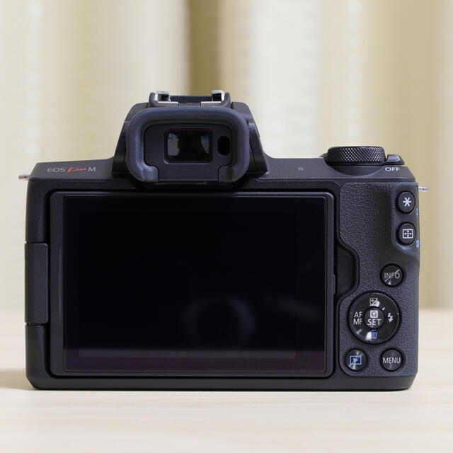 Canon EOS Kiss M ダブルレンズキット 中古 ミラーレス一眼 Canon EOS Kiss M ダブルレンズキット 中古 ミラーレス一眼