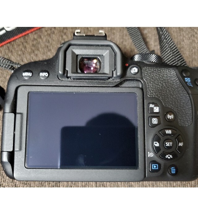 極美品!Eos Kiss X9iボディ他1式 極美品!Eos Kiss X9iボディ他1式