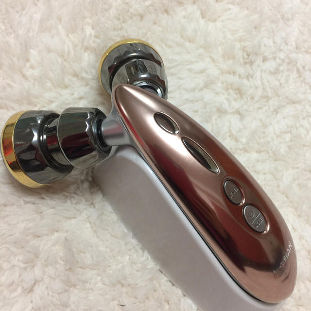 YA-MAN美顔器】 ヤーマン トルネードEMSローラーマイクロカレント YA-MAN美顔器】 ヤーマン トルネードEMSローラーマイクロカレント
