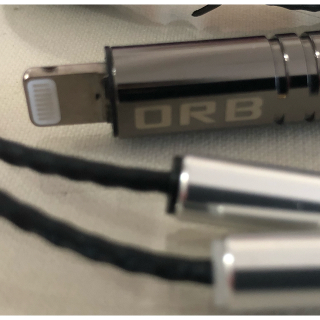 ORB MMCX - Lightning用イヤホンリケーブル ORB MMCX - Lightning用イヤホンリケーブル