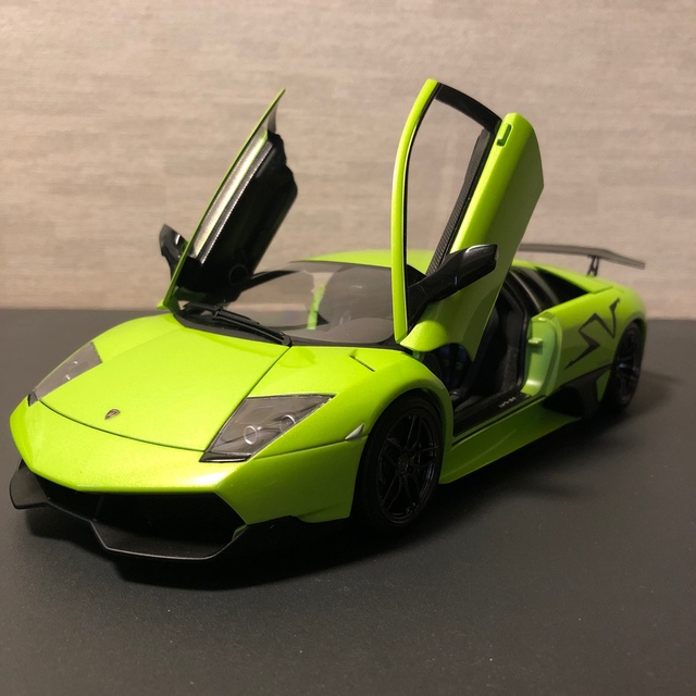 専用商品 オートアート ランボルギーニ ムルシエラゴsv 1/18 専用商品 オートアート ランボルギーニ ムルシエラゴsv 1/18