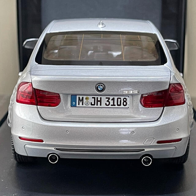 BMW - BMW3シリーズセダン F30 BMW 335i1/18 ミニカーの通販 by BMW - BMW3シリーズセダン F30 BMW 335i1/18 ミニカーの通販 by