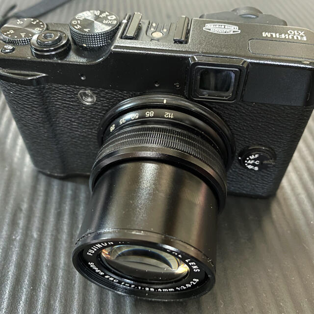 値下げしました。美品: FUJIFILM X10 ブラック 値下げしました。美品: FUJIFILM X10 ブラック