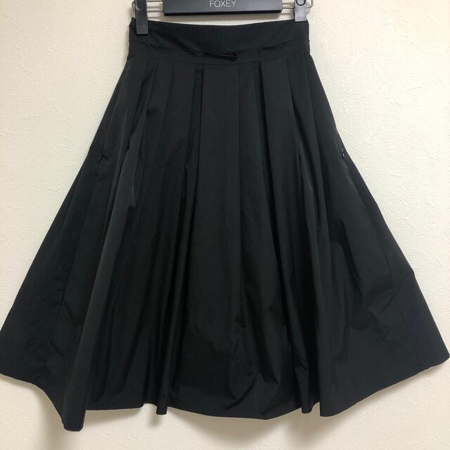 FOXEY】フォクシーNY 黒 スカート サイズ38 FOXEY】フォクシーNY 黒 スカート サイズ38
