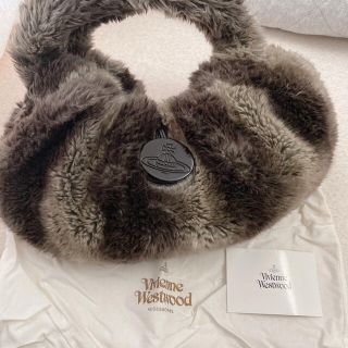 Vivienne Westwood(ファー ・ ハンドバッグ)のフリマアイテム一覧 Vivienne Westwood(ファー ・ ハンドバッグ)のフリマアイテム一覧
