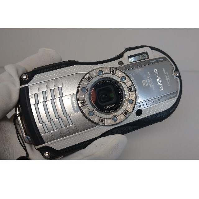 RICOH リコー 防水カメラ WG-4 バッテリー 充電ケーブル付き RICOH リコー 防水カメラ WG-4 バッテリー 充電ケーブル付き