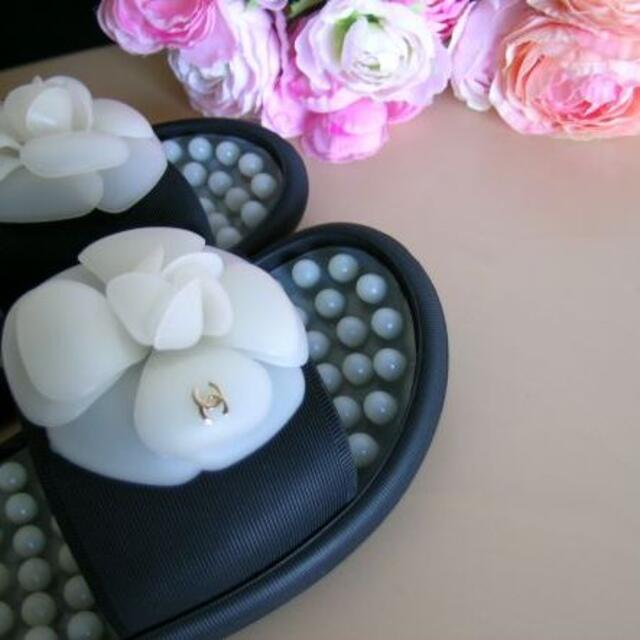 CHANEL - ☆正規品☆CHANEL☆シャワーサンダル☆カメリア☆黒 CHANEL - ☆正規品☆CHANEL☆シャワーサンダル☆カメリア☆黒